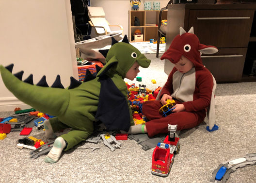 Two little dragons - Apples & Beavers