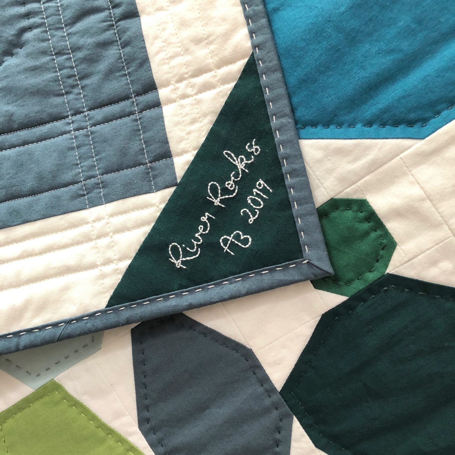 River Rocks quilt - how it all started... - Apples & Beavers