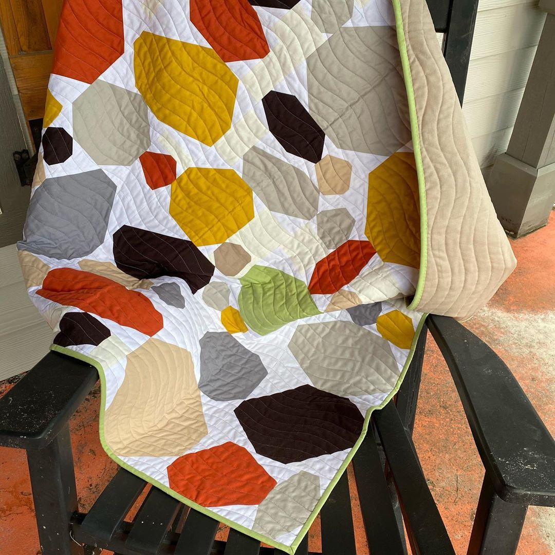 River Rocks quilt - Tester Parade - Apples & Beavers
